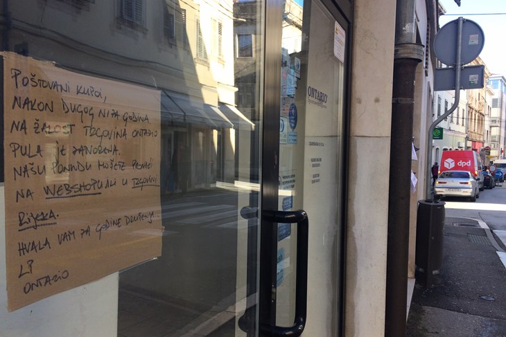 EGZODUS SE NASTAVLJA: U centru Pule zatvorena još jedna trgovina, koja ... EGZODUS SE NASTAVLJA: U centru Pule zatvorena još jedna trgovina, koja ...