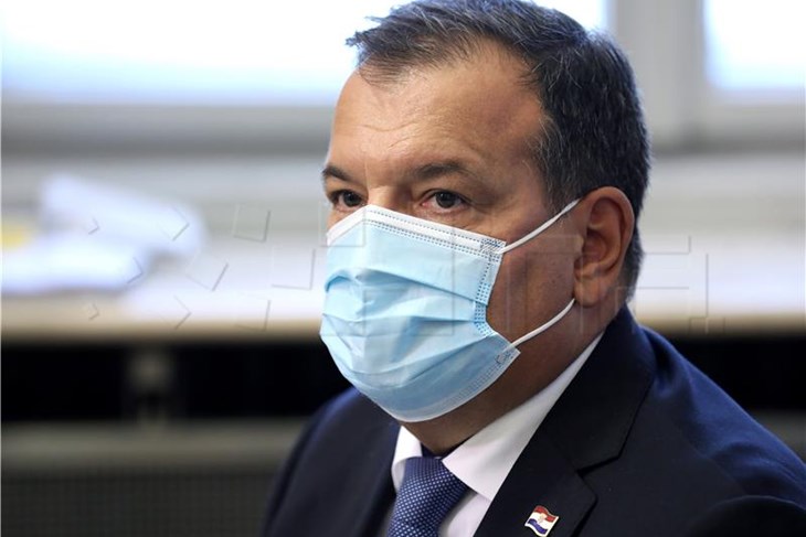 MINISTAR BEROŠ: Imam izrazito visoku temperaturu koja je praćena umorom ...