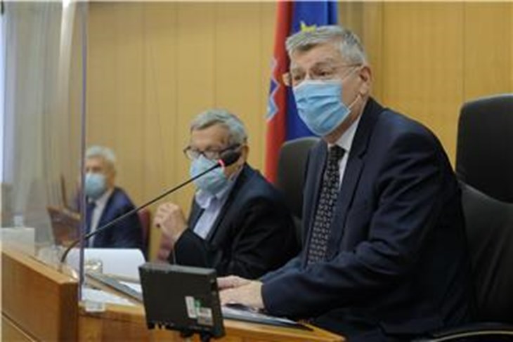 U Saboru malobrojni zastupnici, odbijeni svi oporbeni amandmani - Glas ... U Saboru malobrojni zastupnici, odbijeni svi oporbeni amandmani - Glas ...