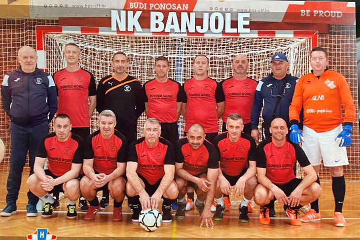 Veterani NK Banjole nastupili su na 19. Dvoranskom prvenstvu veterana ...
