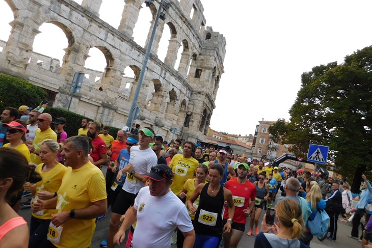 PULA MARATHON: Unatoč neizvjesnoj godini, nastavlja se popularna utrka ...