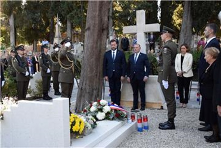 Medved: Treba pronositi istinu o nametnutom, obrambenom i pravednom ...