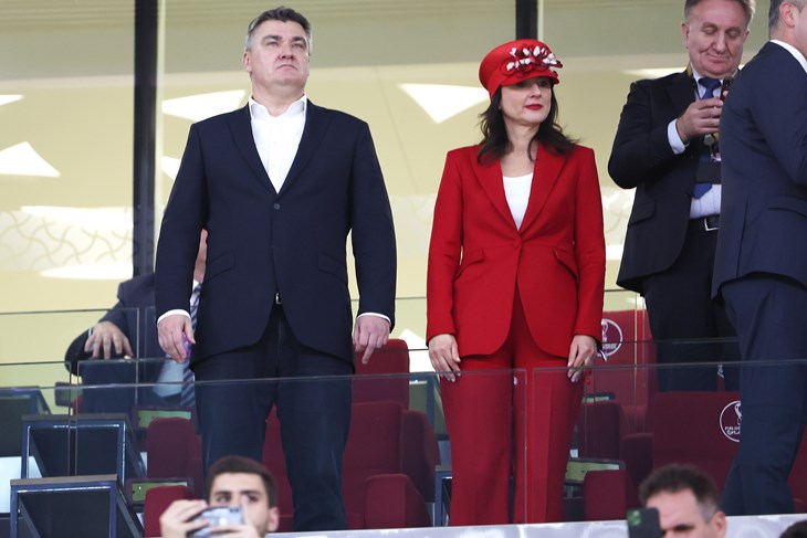 Oko 2000 hrvatskih navijača na stadionu "Vrata pustinje" - Glas Istre