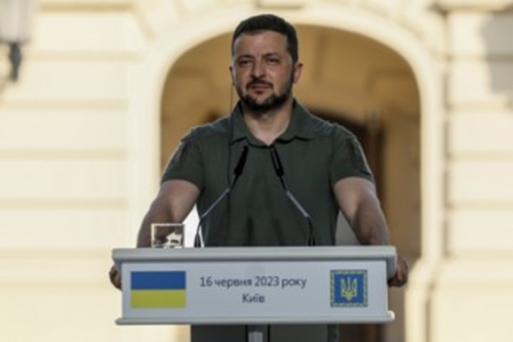 Zelenskij Povodom Dana Očeva Zahvalio Hrabrim Vojnicima Glas Istre