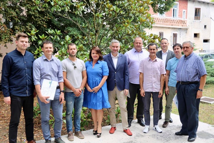 Županija sufinancira razvojne projekte općina Karojba, Vižinada ...