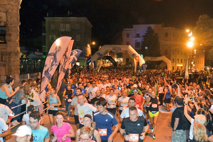 FOTOGALERIJA / Rekordnih 1.500 trkača istrčalo Pula Marathon uz ...