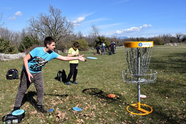 U Bartićima otvoren prvi Disc Golf teren i održan turnir - Glas Istre