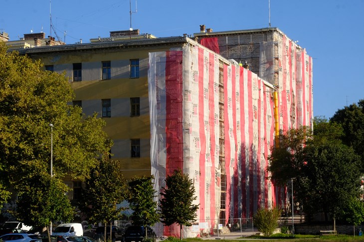 Rojc pod skelama: Počela energetska obnova najveće zgrade u Puli - nova ...