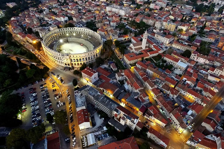 Grad Pula objavio natječaj za dodjelu studentskih stipendija za ...