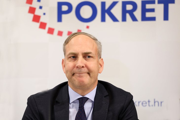 Stephen Nikola Bartulica u borbi protiv "woke ideologije": Seksualnim ...