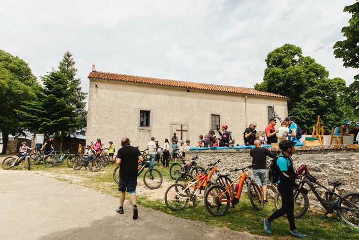 Biciklisti uživali na stazi Bella Vista: Priroda, vidici i lokalni ...